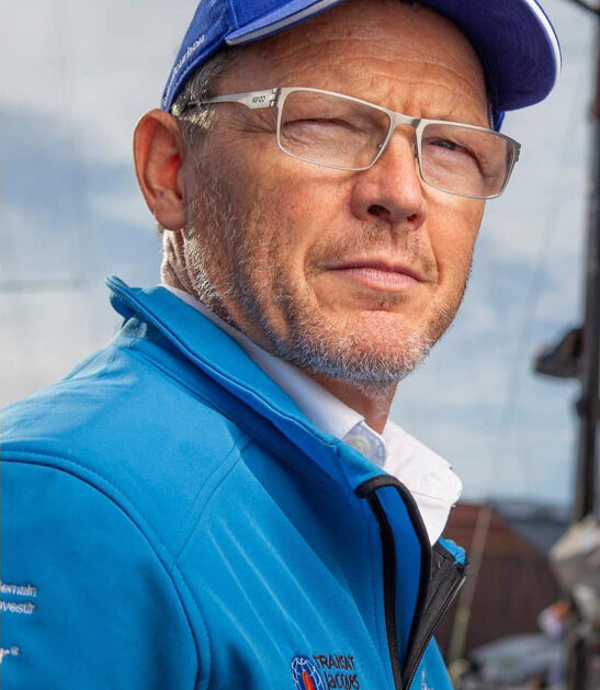 Orium offre une IZYWATT 250 à un skipper pour la route du rhum 2022